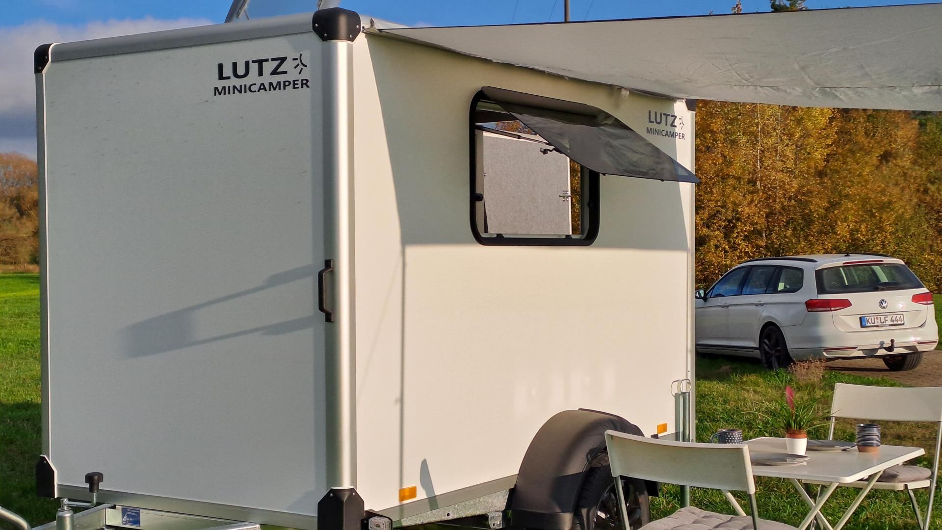 EIN MINI WOHNWAGEN FÜR 2 PERSONEN - Lutz Minicamper